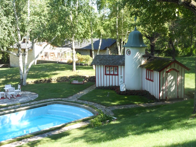 The Hidden History Of Ten Chimneys & America’s Greatest Acting Team ...