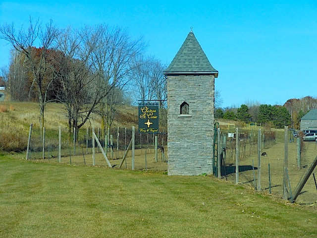 Chateau St. Croix & The Cheesehead White Wine | Cheeseheads: The ...